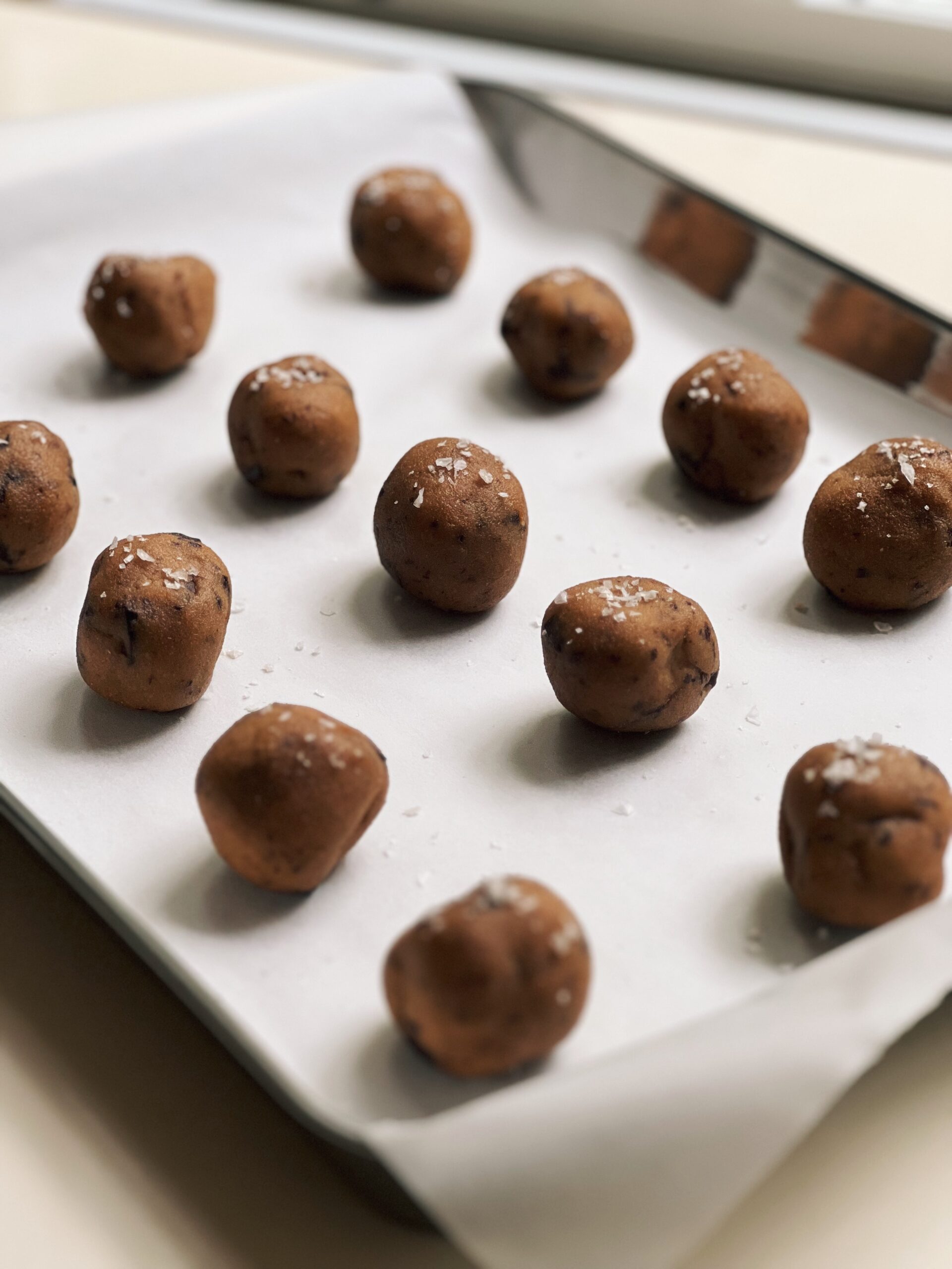 Classic Salted Choc Chunk Cookies - Olivia Kaplan | Healthy Recipes